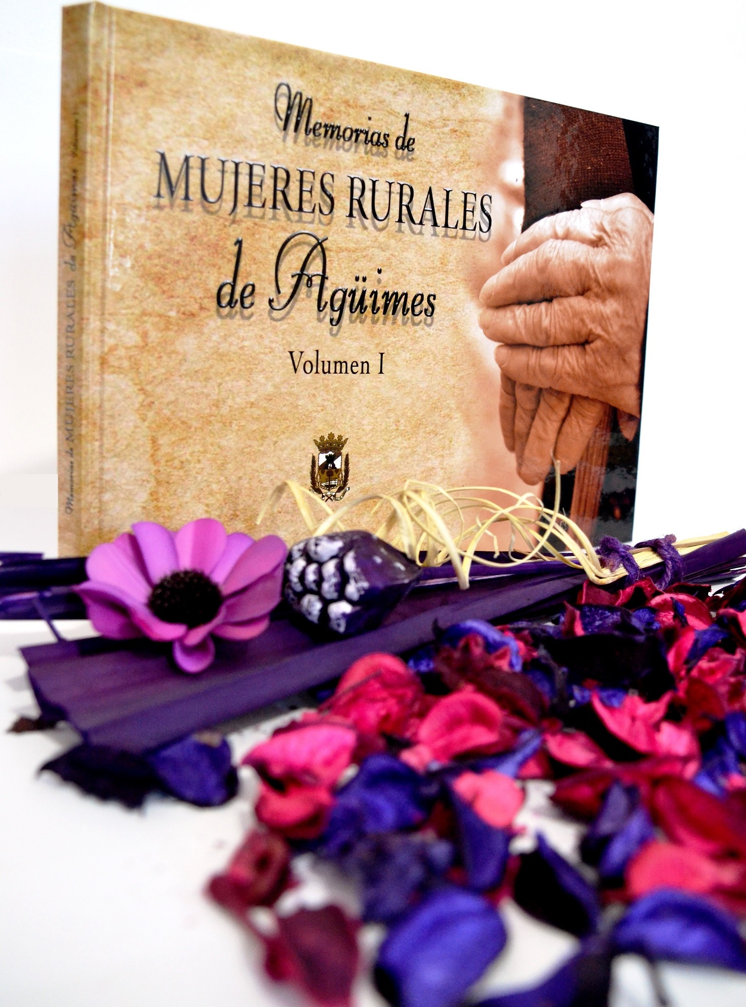 PRESENTACIÓN LIBRO “MEMORIAS DE MUJERES RURALES DE AGÜIMES” - Digital ...