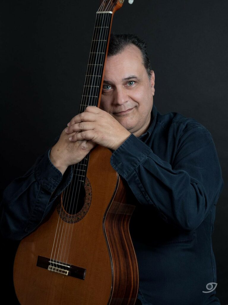 Héctor González: “Debemos agradecer las influencias exteriores que han ...