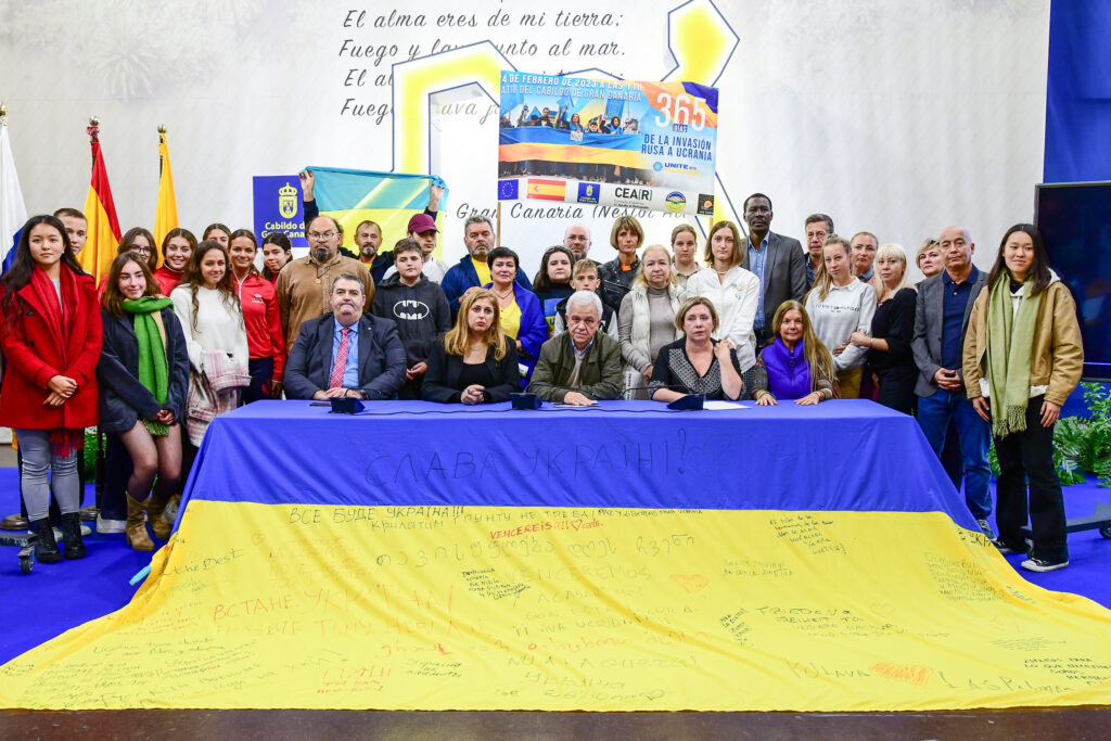 El Cabildo de Gran Canaria reafirma su compromiso con Ucrania cuando se cumple un año de la ...