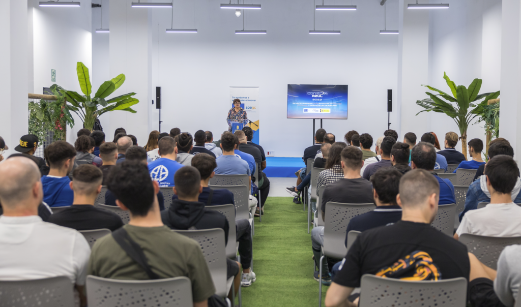 ‘Conecta Azul’ reúne a más de 190 alumnos de FP y empresas portuarias ...