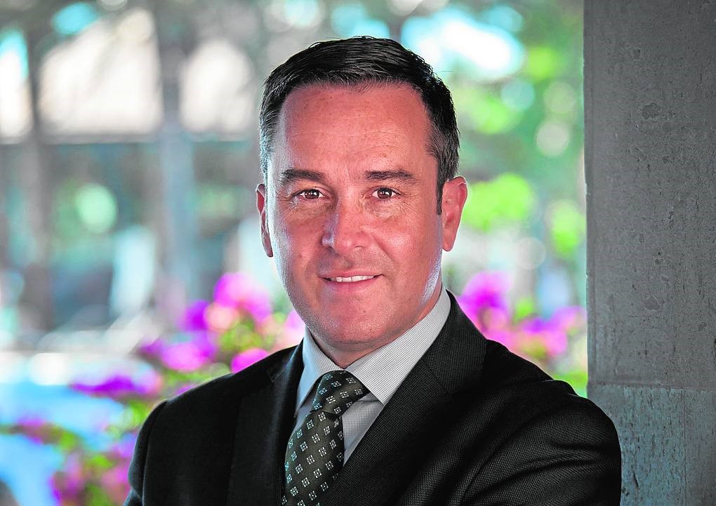 David Morales toma posesión como diputado del Grupo Popular en el Parlamento de Canarias ...