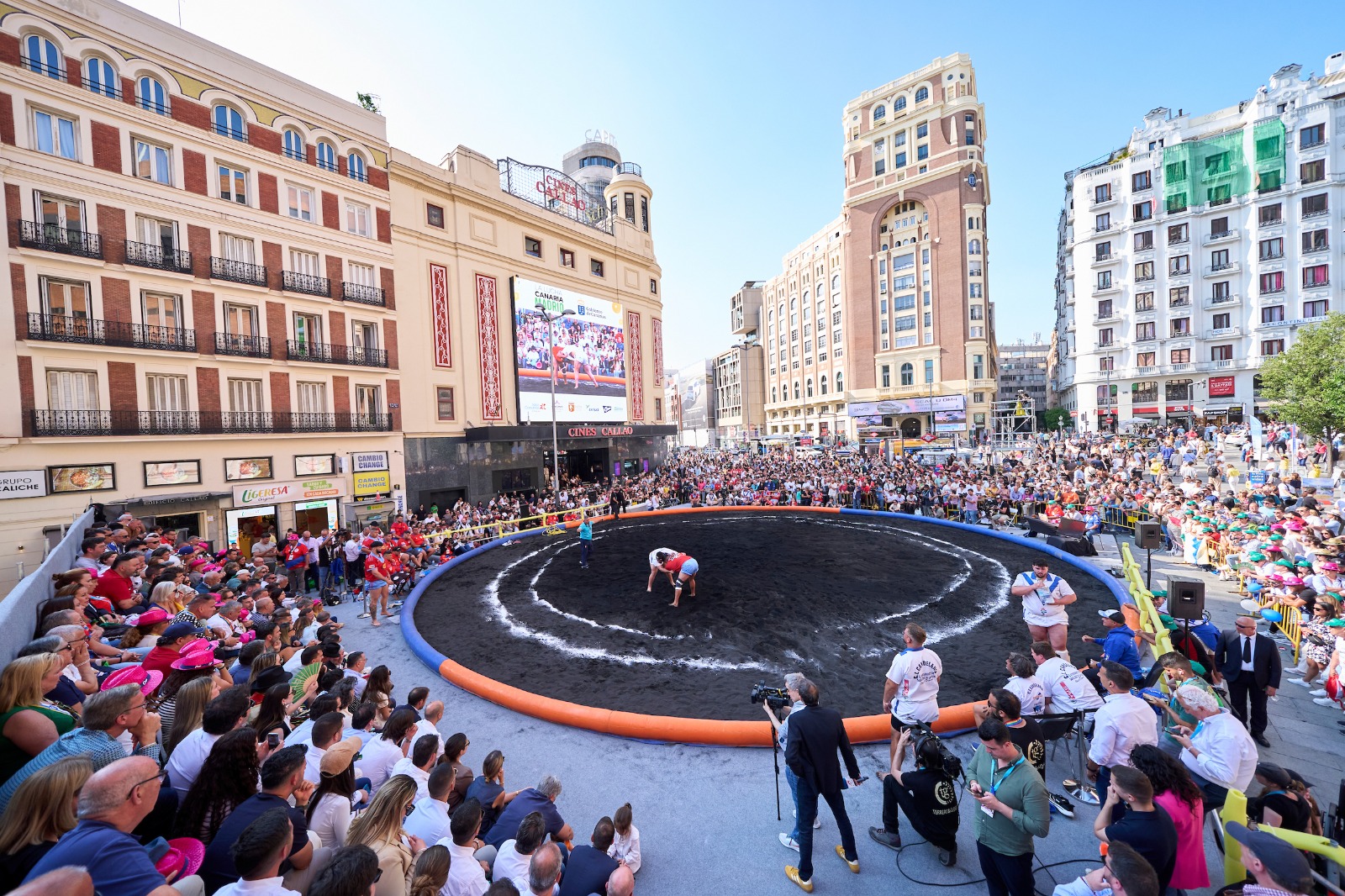 El Mes de Canarias impulsa la ciencia, el deporte y la cultura con una ...