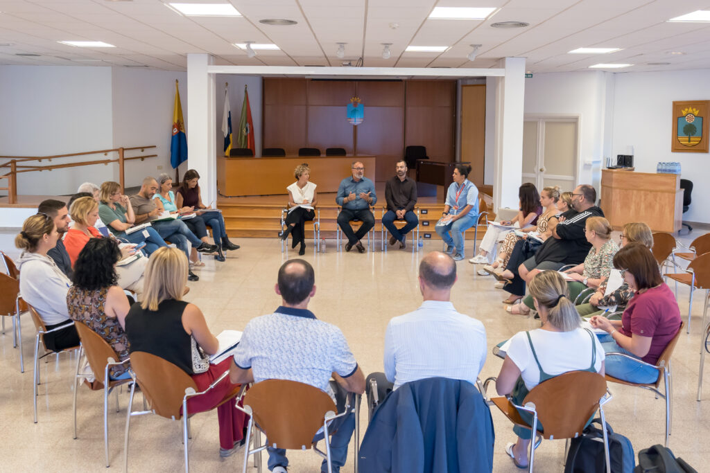 El Ayuntamiento y los centros educativos se coordinan para programar las actividades del nuevo ...