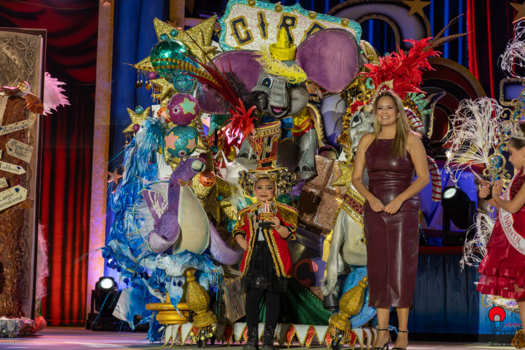 Suhayla Lisbey Moya se corona en el Reinado Infantil del Carnaval ...